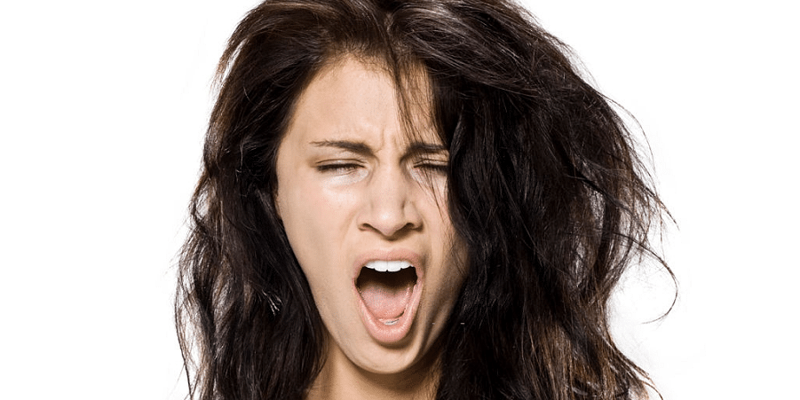 Esercizi di articolazione: Perché sbadigliare migliora la dizione